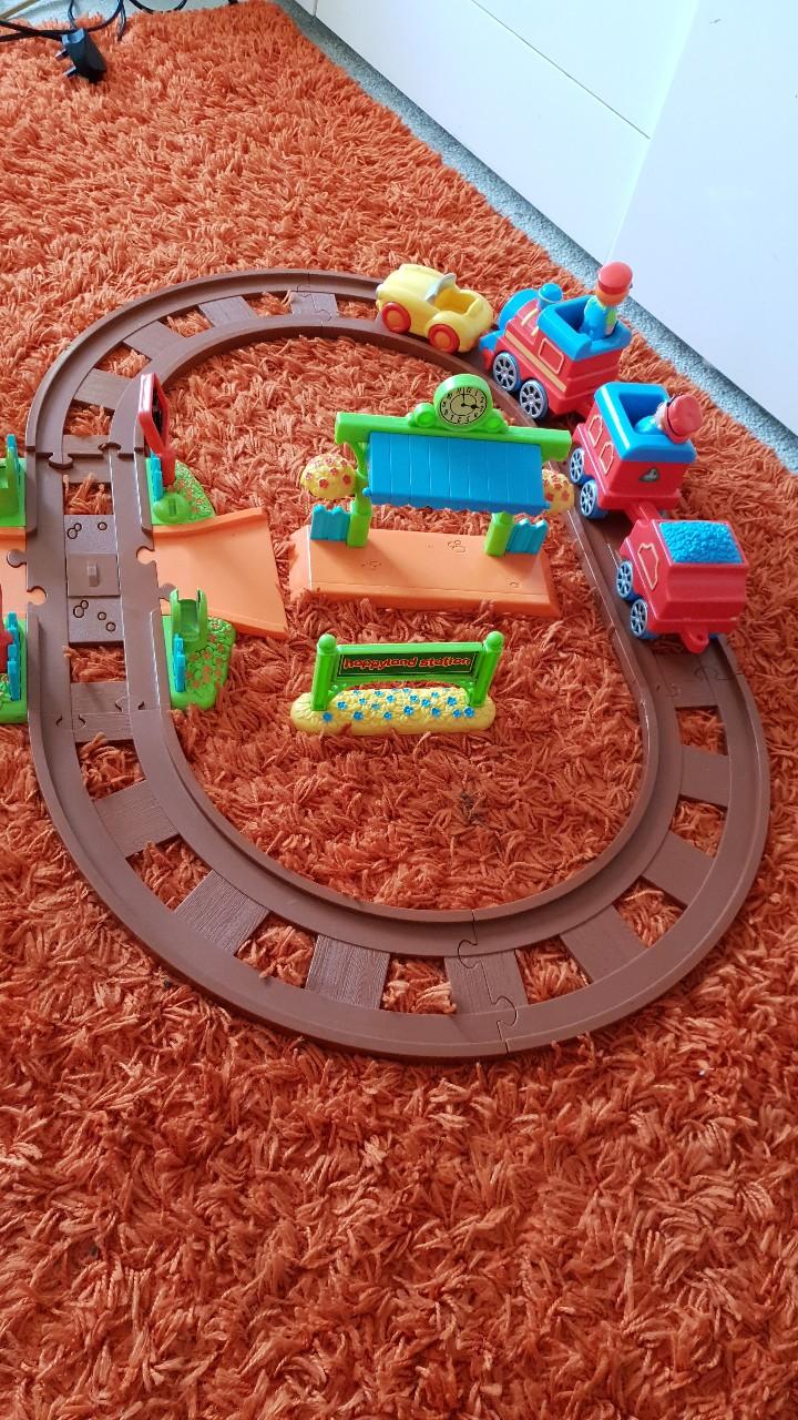 happy land train set. in SE8 Lewisham für 6,50 £ zum Verkauf | Shpock DE