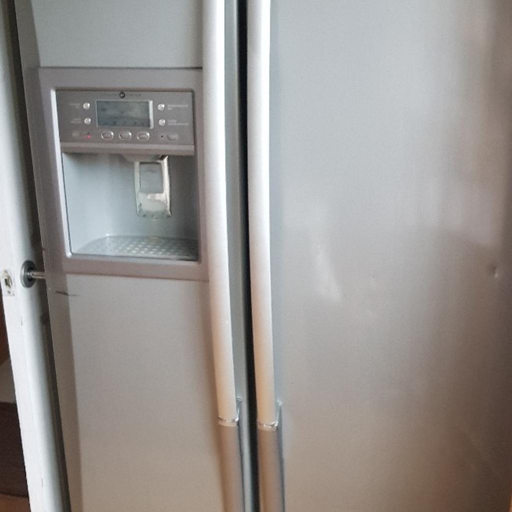Daewoo American fridge freezer in CR9 London für 60,00 £ zum Verkauf ...