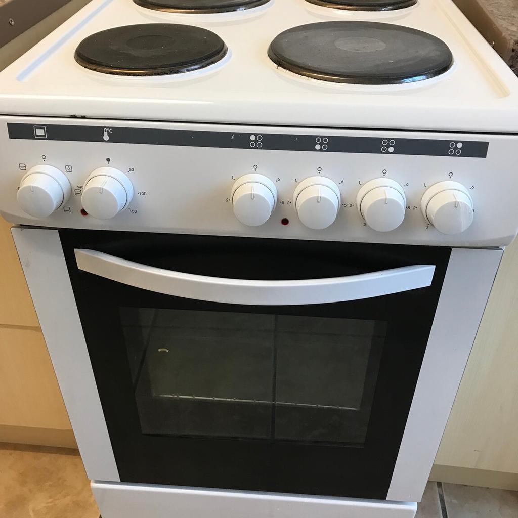 Freestanding electric cooker/oven in NP12 Pengam für 60,00 £ zum ...