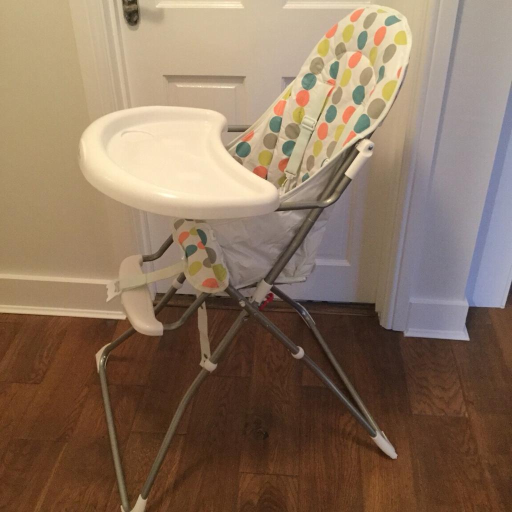 Child’s Folding High Chair in DA3 Gravesham für £ 10,00 zum Verkauf ...