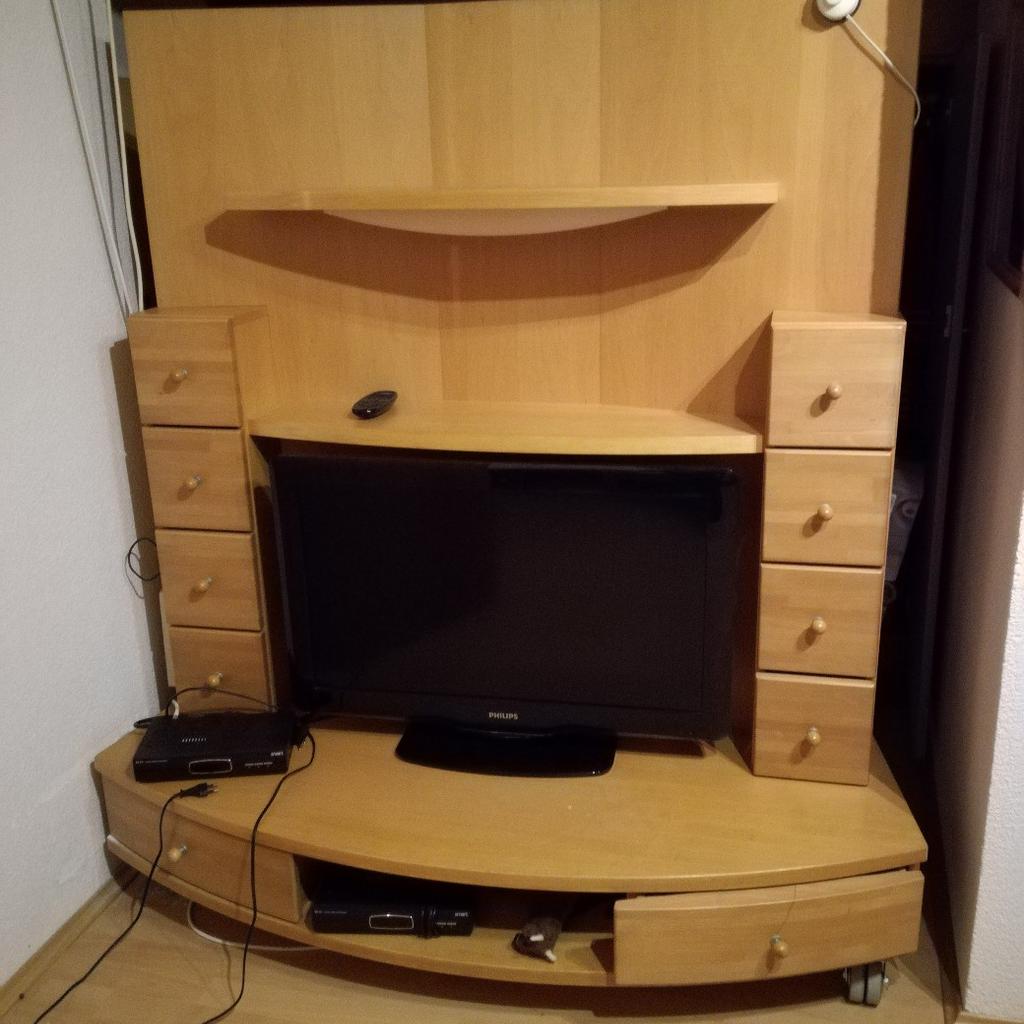 Fernsehe Schrank in 6441 Umhausen für gratis zum Verkauf | Shpock AT