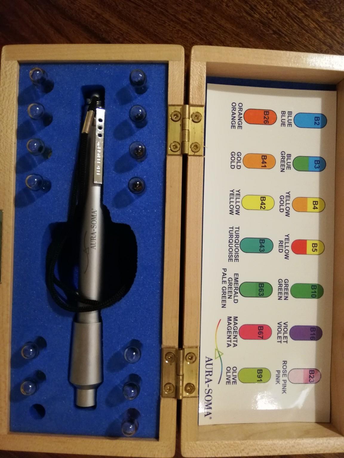 Aura Soma Light pen 14 Phiolen in 9620 Hermagor-Pressegger See für 280 ...