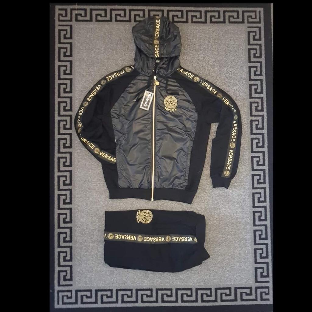 NEW!! Luxury tracksuit! Versace!!! in LU1 Luton für £ 50,00 zum Verkauf ...