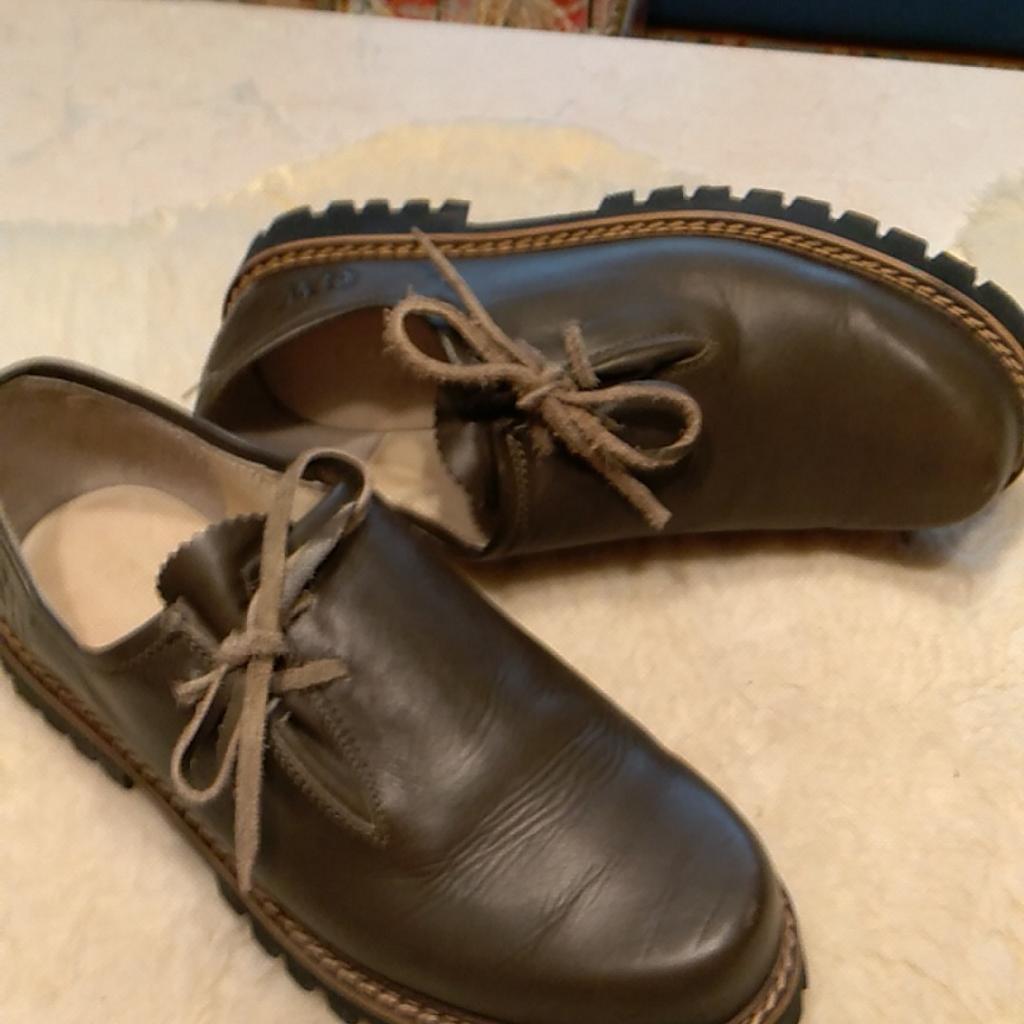 Trachtenschuhe der Marke Geier Wally in 6382 Kirchdorf in Tirol für € ...