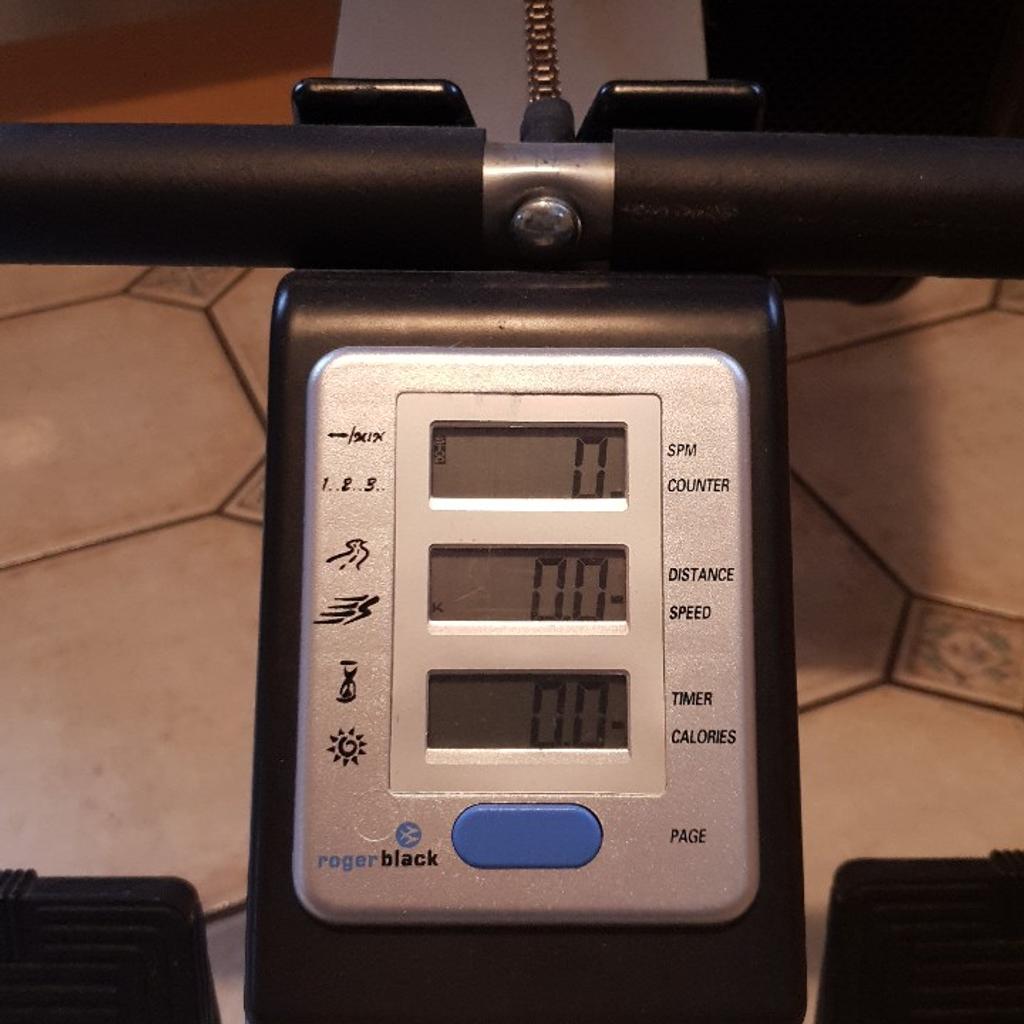Roger Black Air Rower Rowing Machine in RG27 Hart für £ 40,00 zum ...