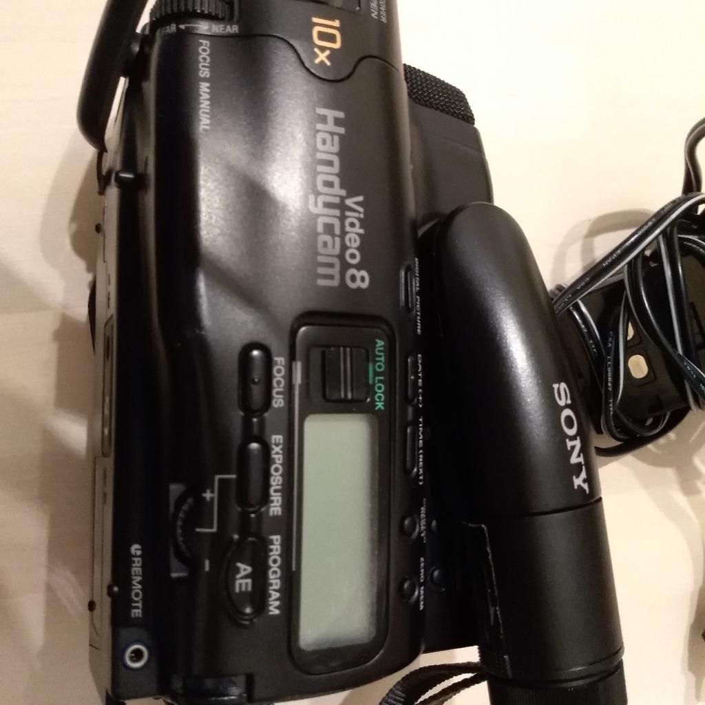 Sony Video 8 Handycam 10 X inkl Zubehör in 4210 Gallneukirchen für 87 ...