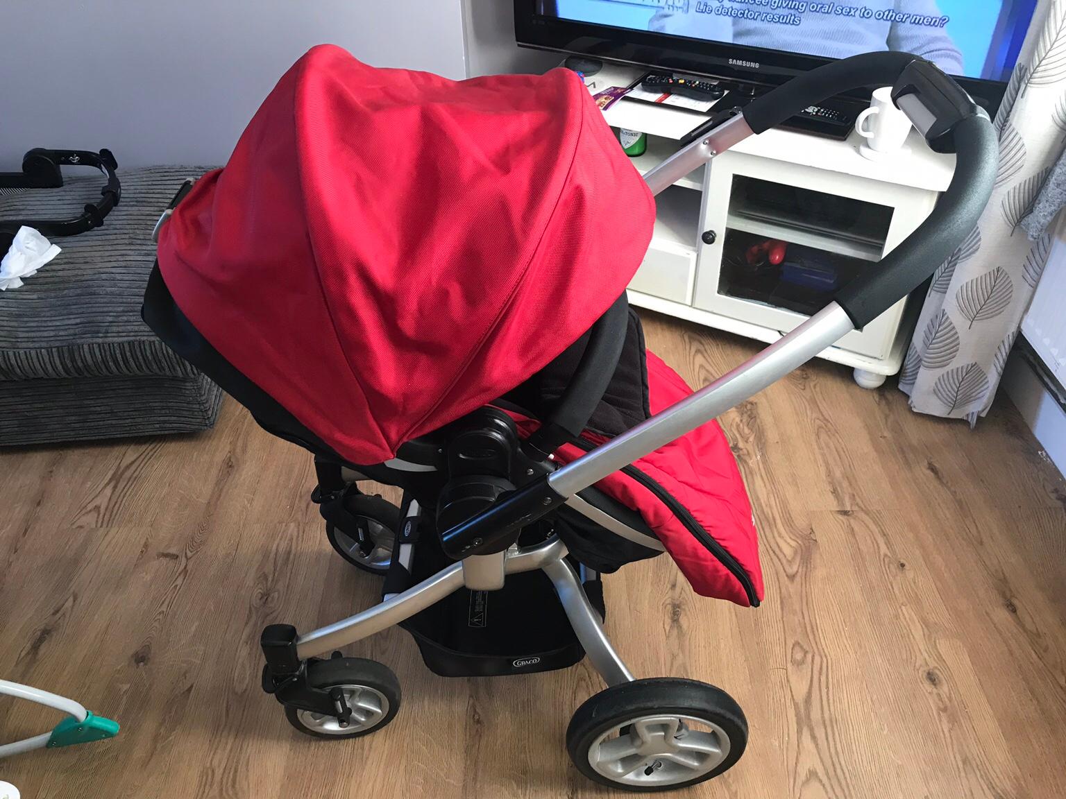 Graco red travel system in DY11 Forest für 30,00 £ zum Verkauf | Shpock DE