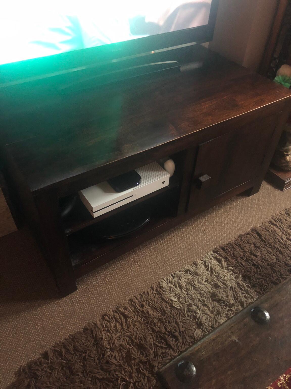 SOLID DARK MANGO WOOD TV UNIT in WV16 Highley für 160,00 £ zum Verkauf ...