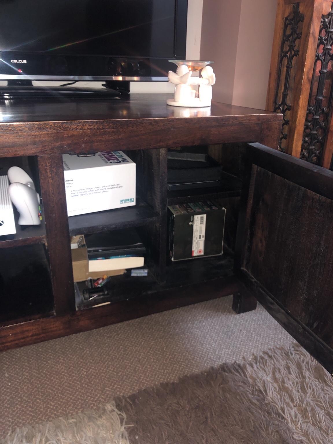 SOLID DARK MANGO WOOD TV UNIT in WV16 Highley für 160,00 £ zum Verkauf ...