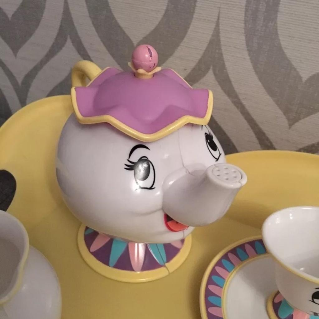 Disney princess Mrs Potts talking tea set in Wigan für 12,00 £ zum ...