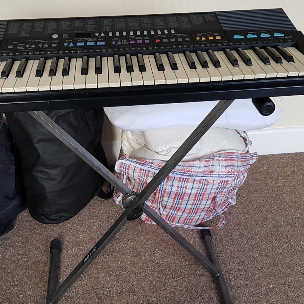 Yamaha psr-310 keyboard + stand in KT19 Ewell für £ 35,00 zum Verkauf ...