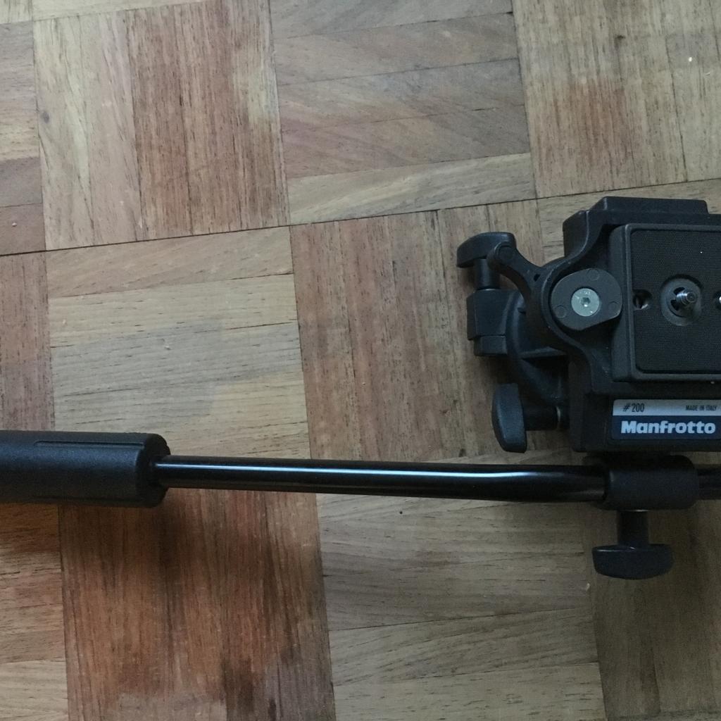 Manfrotto #200 Fluid Tripod Head in NW7 Barnet for £35.00 for sale | Shpock