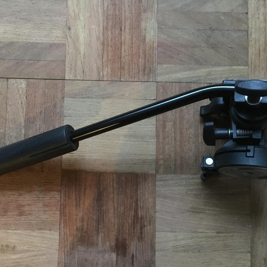 Manfrotto #200 Fluid Tripod Head in NW7 Barnet for £35.00 for sale | Shpock