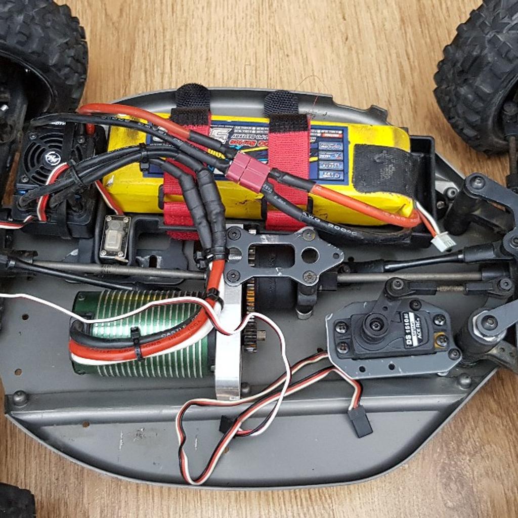 Hobao hyper 7 brushless conversion in LS28 Leeds für £ 165,00 zum ...