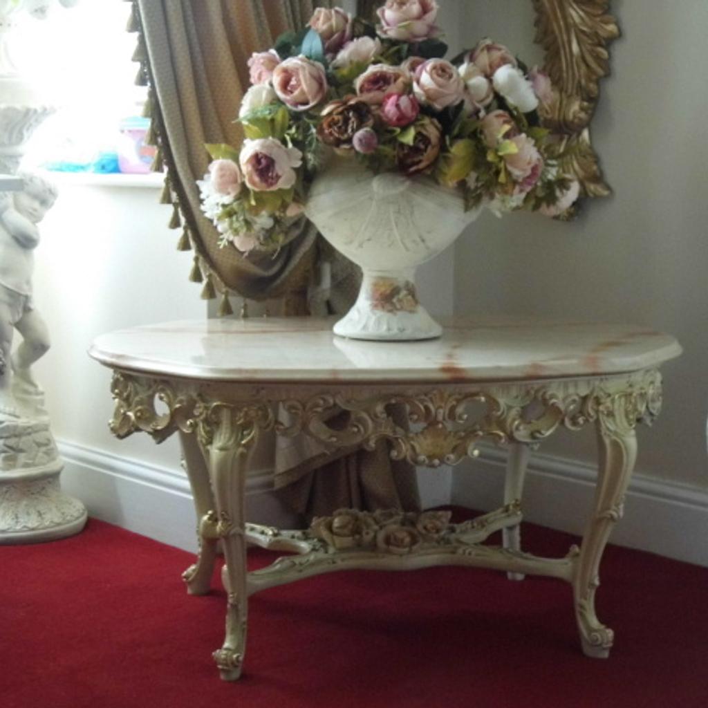 Italian Silik coffee table. in LS1 Leeds für £ 390,00 zum Verkauf ...