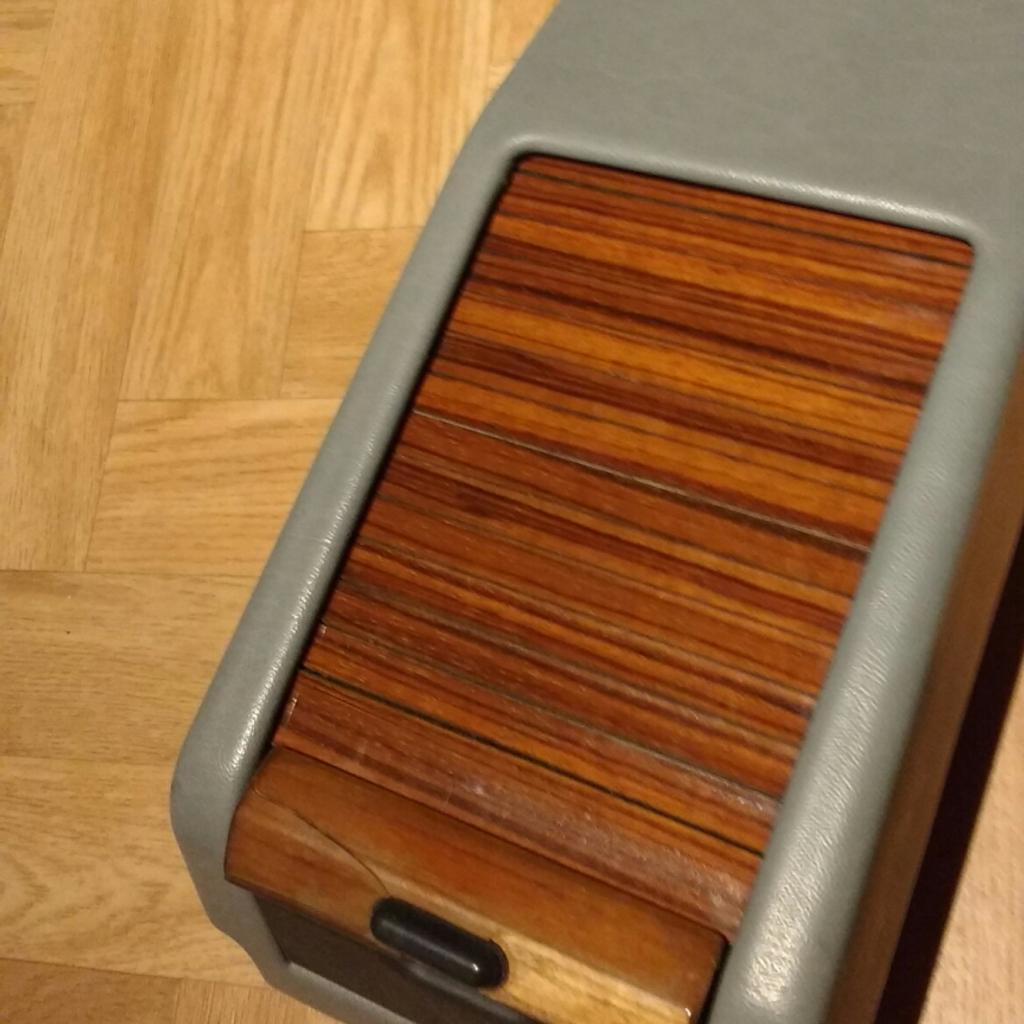 W124 Rollobox grau mit Holz in 70597 Stuttgart für 35,00 € zum Verkauf ...