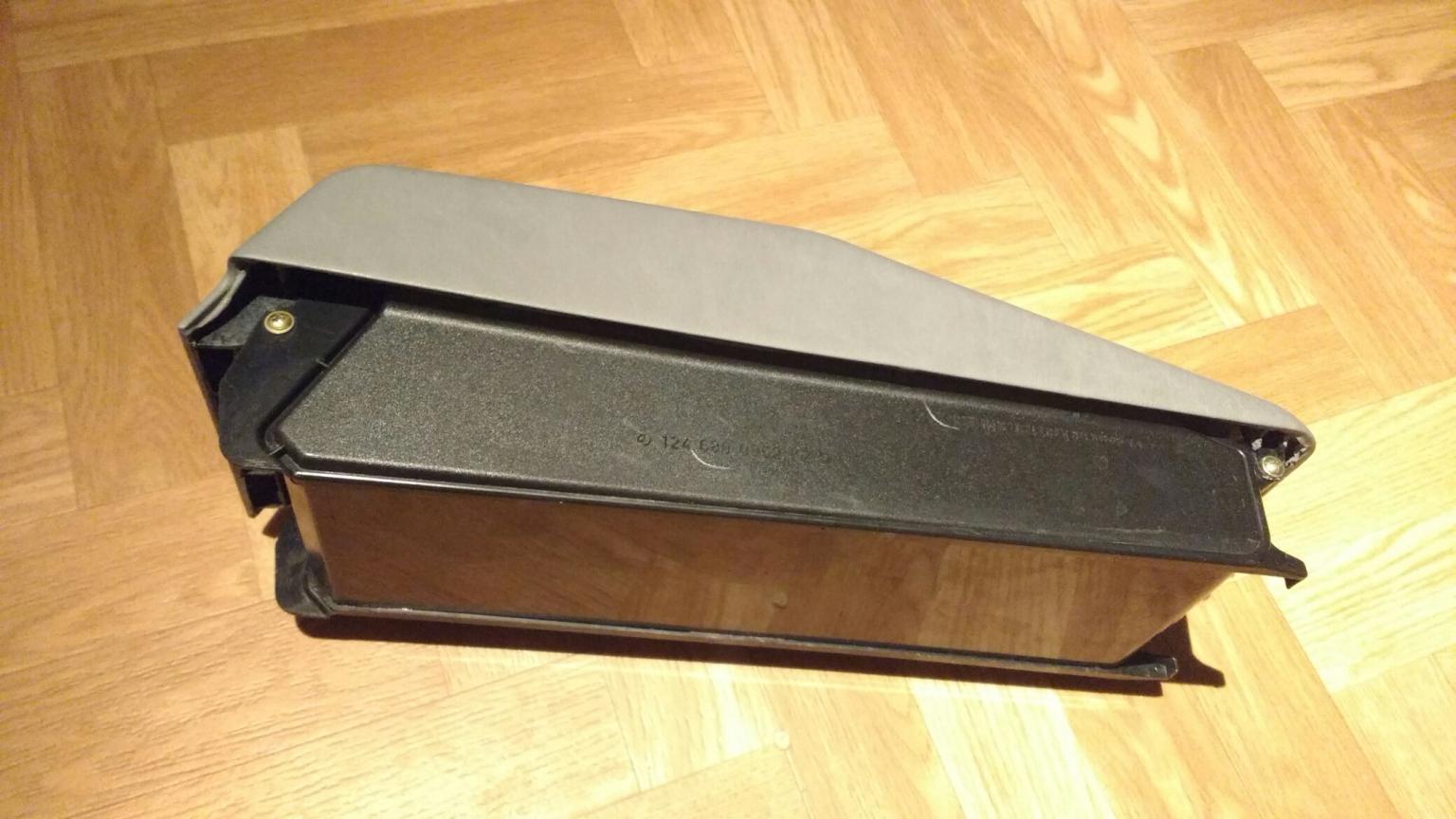 W124 Rollobox grau mit Holz in 70597 Stuttgart für 35,00 € zum Verkauf ...