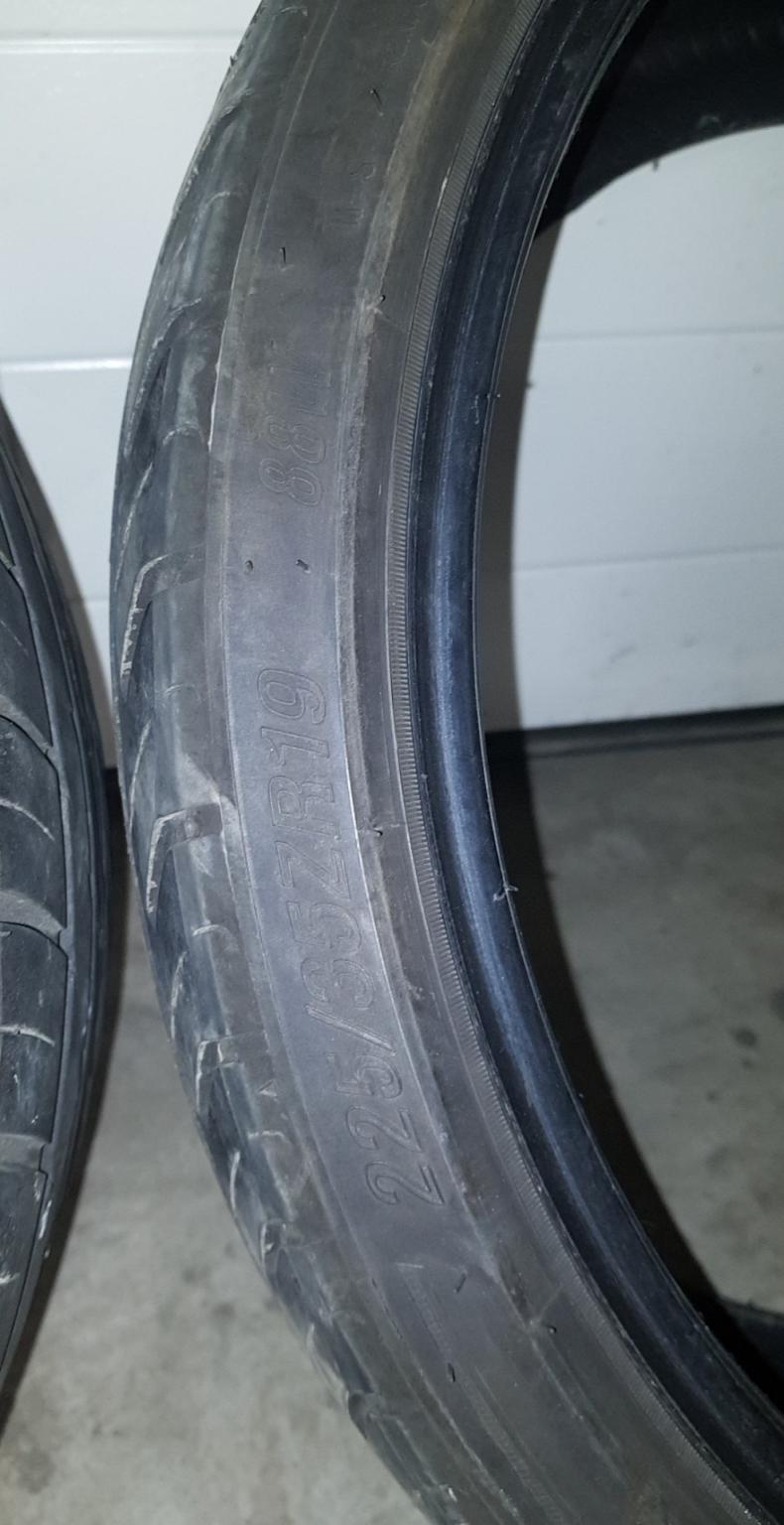 Reifen 225 35 19 in 4850 Timelkam für 50,00 € zum Verkauf | Shpock DE