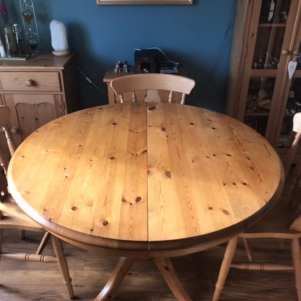 Solid pine extending dining table in TQ4 Galmpton für £ 25,00 zum ...