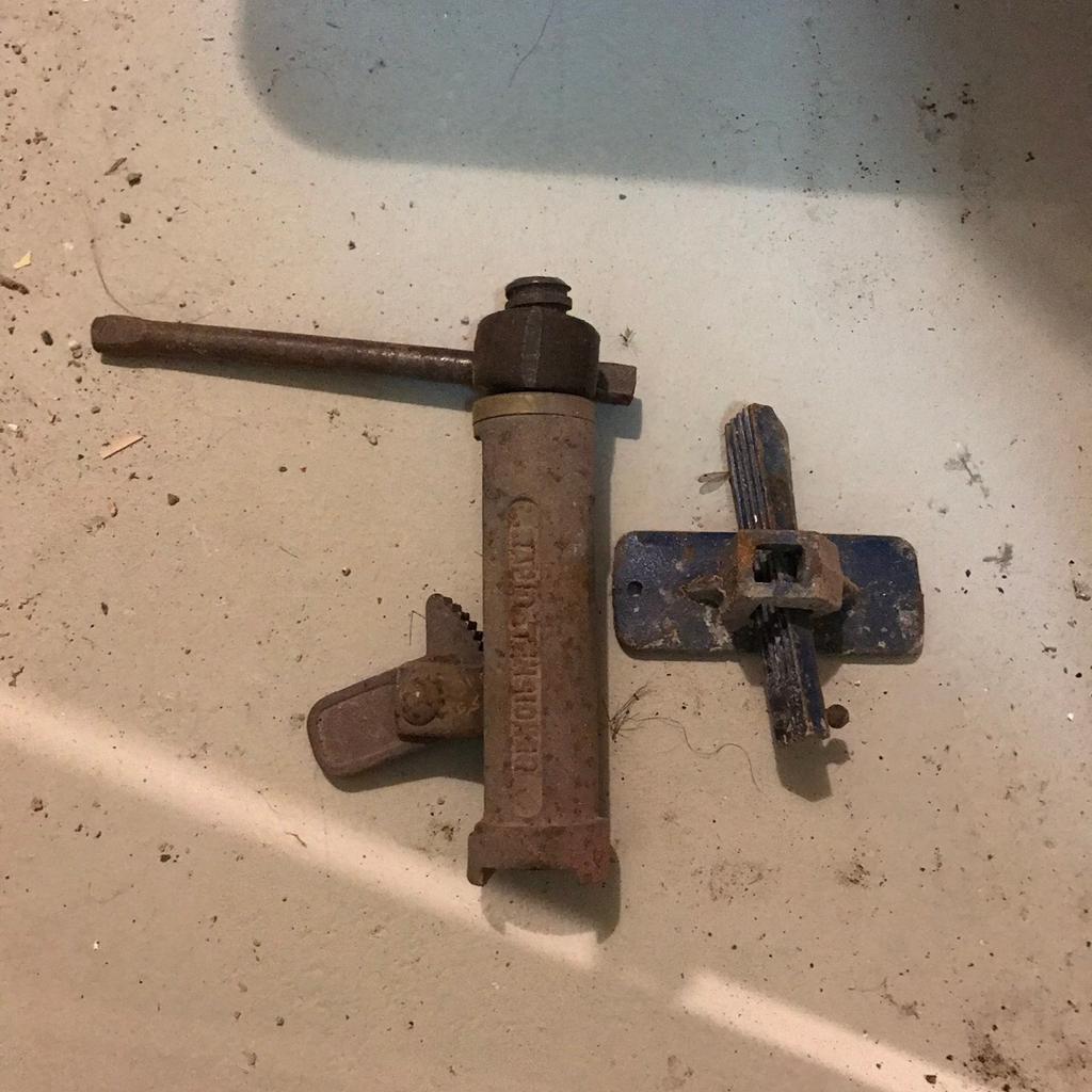 Spannschlösser inkl. Spanner "Frösche" in 6364 Brixen im Thale für 100,00 € zum Verkauf | Shpock DE