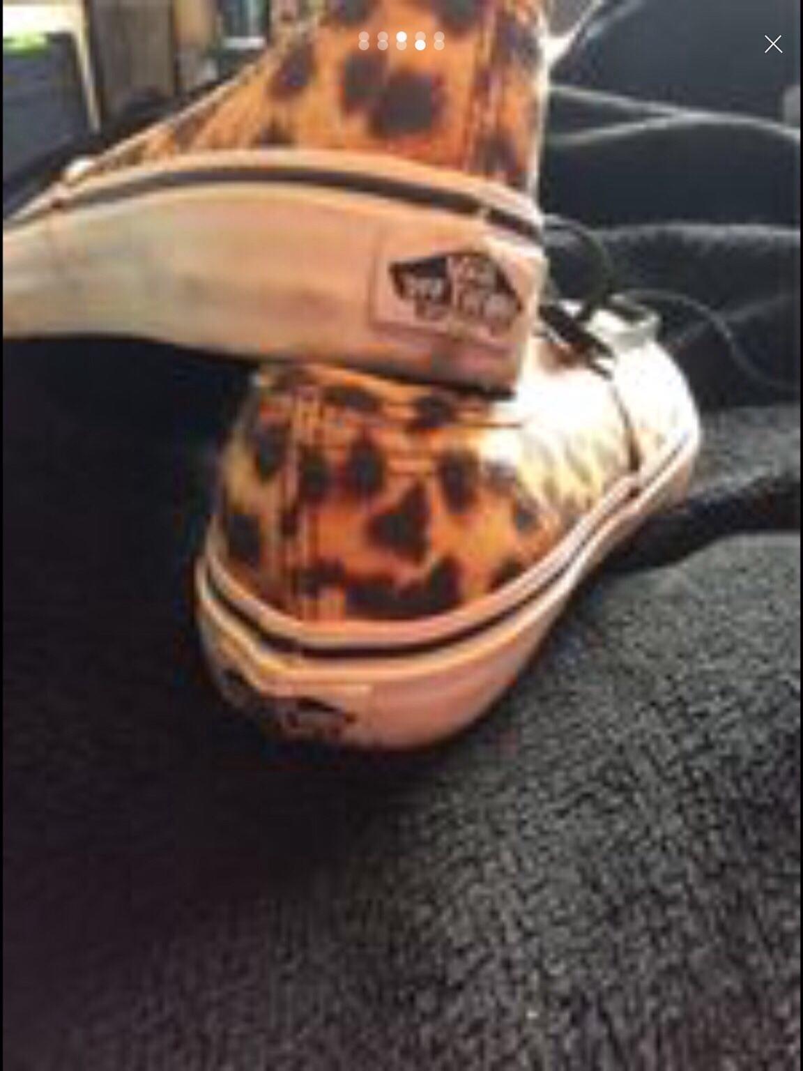 Rare leopard print and size 2 free in M25 Salford für gratis zum ...