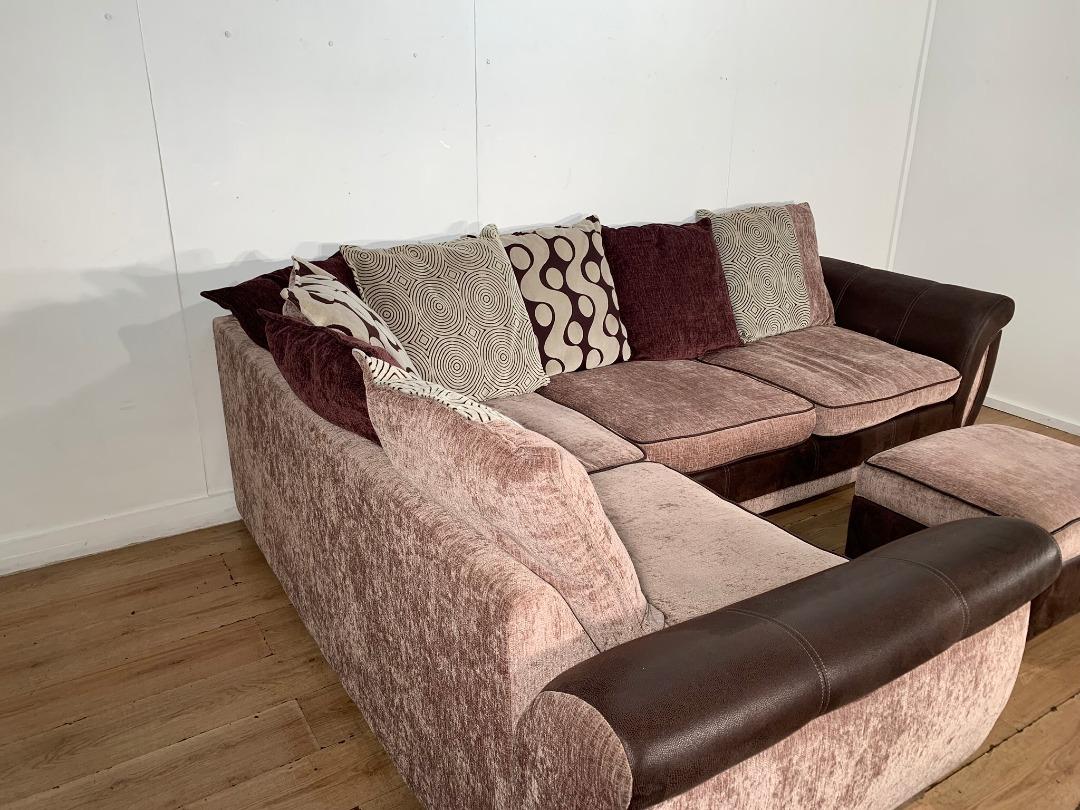 Beautiful DFS corner sofa set / free delivery in SW8 London for £360.00 ...