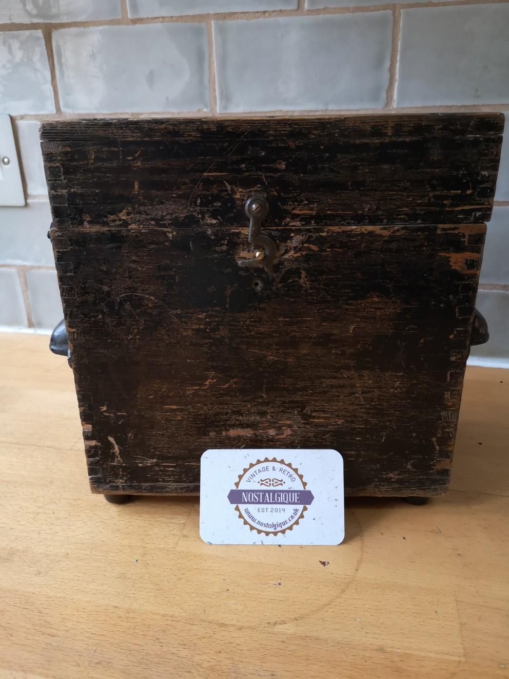 Vintage wooden battery box in CV22 Rugby for £12.50 for sale | Shpock