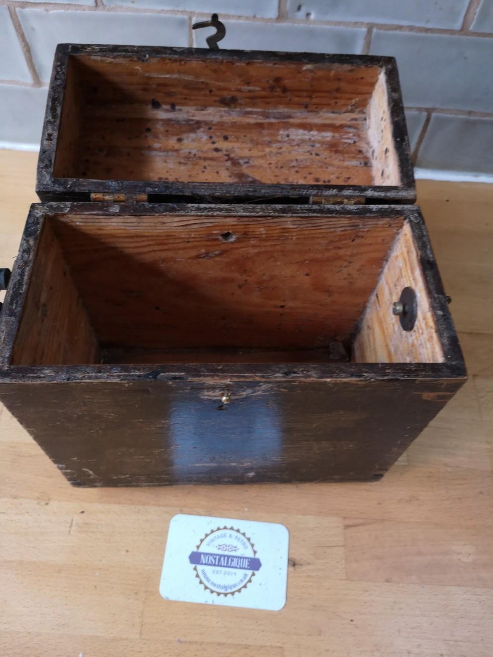 Vintage wooden battery box in CV22 Rugby for £12.50 for sale | Shpock