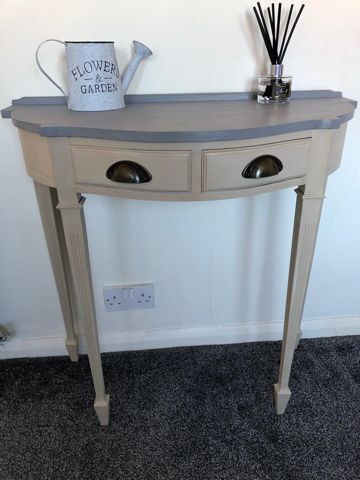 Half moon table in DL5 Aycliffe für £ 50,00 zum Verkauf | Shpock AT