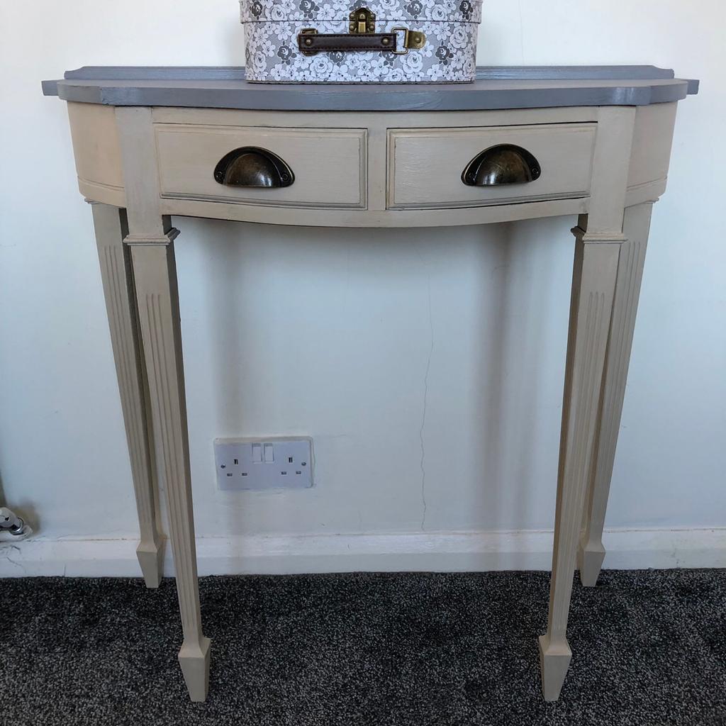 Half moon table in DL5 Aycliffe für £ 50,00 zum Verkauf | Shpock AT