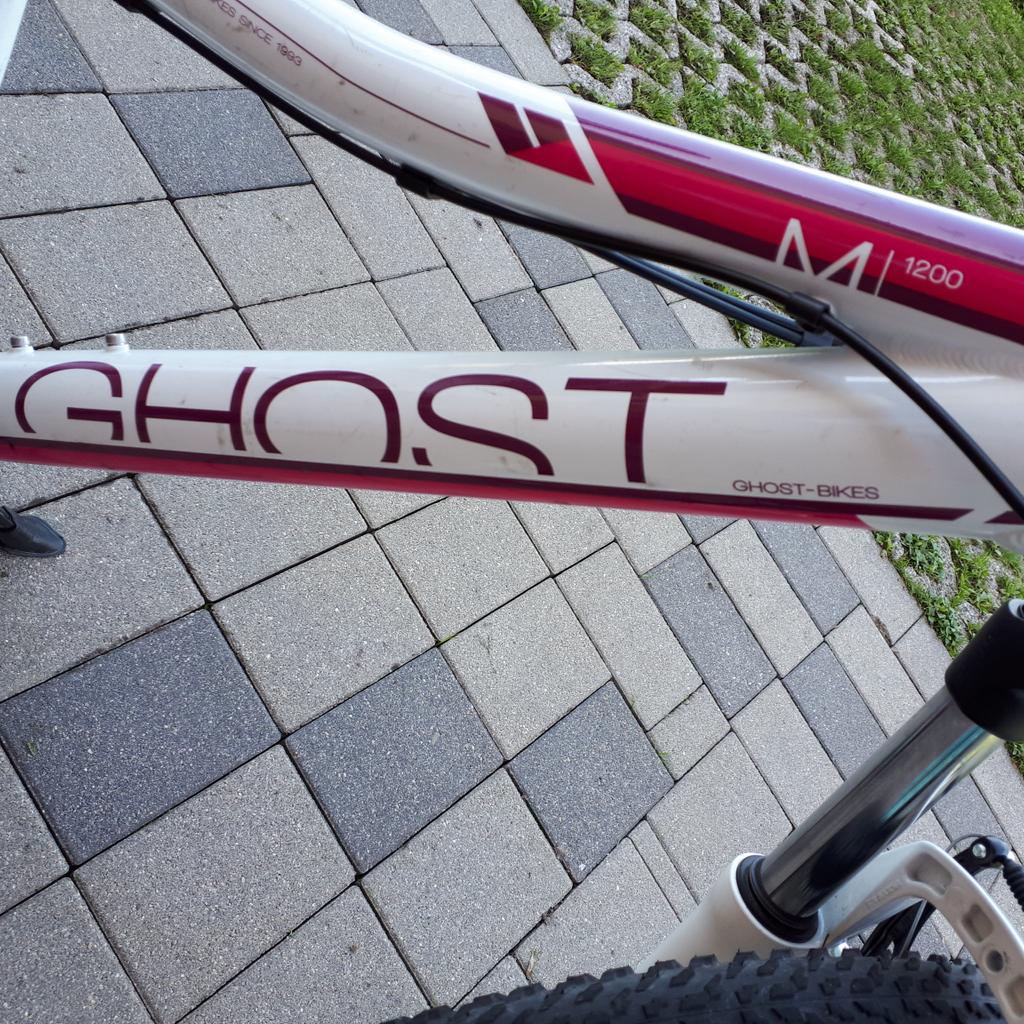 26 Zoll Ghost Miss Fahrrad Jugendrad RH 44cm in 6341 Ebbs für € 300,00 zum Verkauf | Shpock AT
