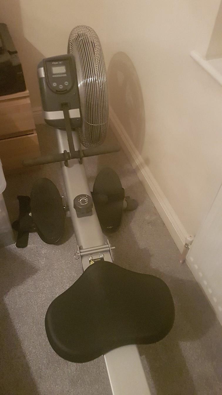 Reebok rowing machine in WA7 Castlefields für 30,00 £ zum Verkauf ...
