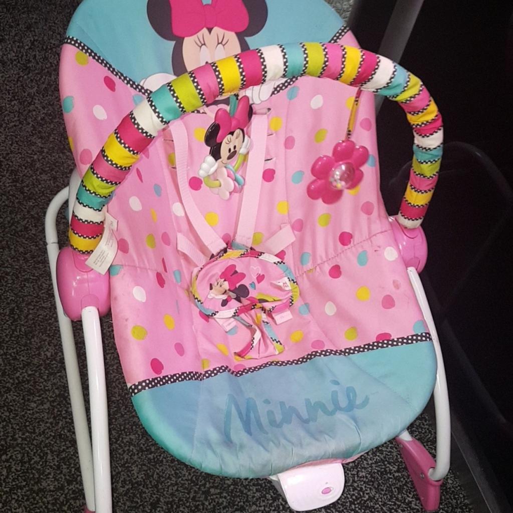 Disney Minnie Mouse Peek-A-Boo Baby Rocker 💗 in DY4 Sandwell für 25,00 ...