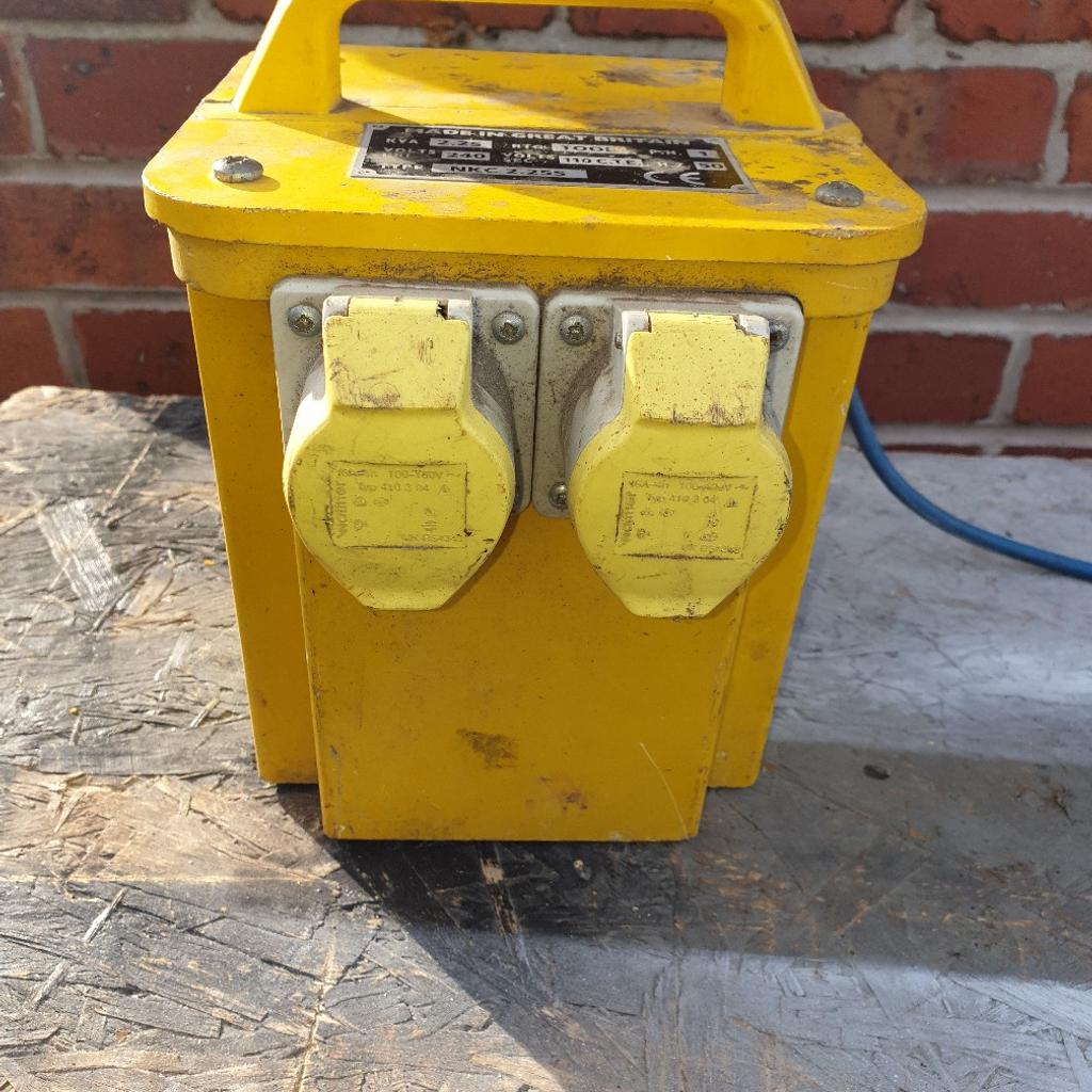 110 transformer with 2 extension cables in Rotherham für 45,00 £ zum ...