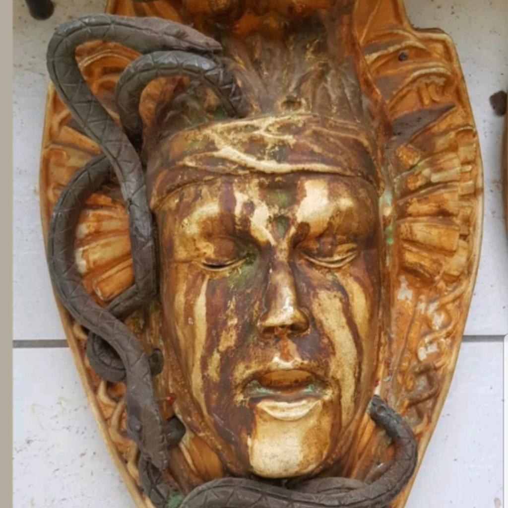 Cornish Stone Medusa with heavy lead snakes. in SE28 Greenwich für 155 ...