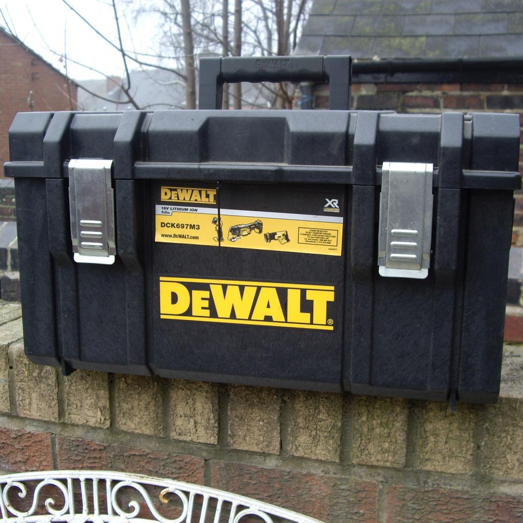 DEWALT TOOLBOX STACK SYSTEM in S65 Rotherham für £ 35,00 zum Verkauf ...