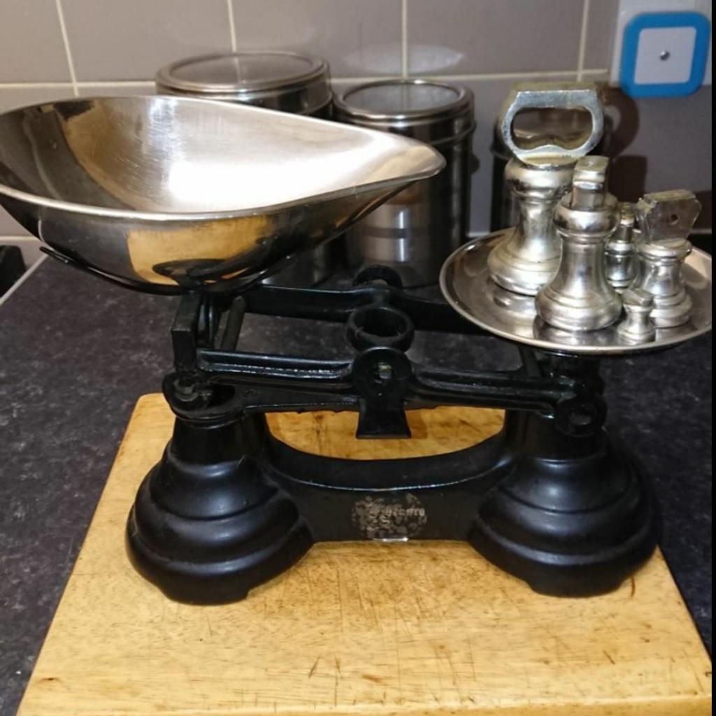 librasco vintage cast iron scales with weight in NP23 Tredegar für £ 30 ...