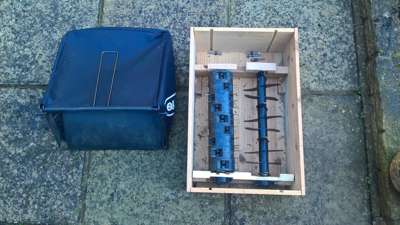 Qualcast 1300 YT6702 Lawn Rake/Scarifier in CT20 Hythe für £ 50,00 zum ...