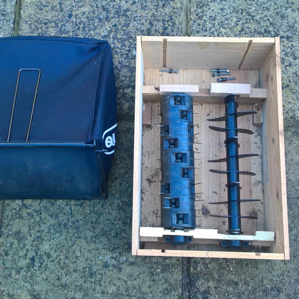 Qualcast 1300 YT6702 Lawn Rake/Scarifier in CT20 Hythe für £ 50,00 zum ...