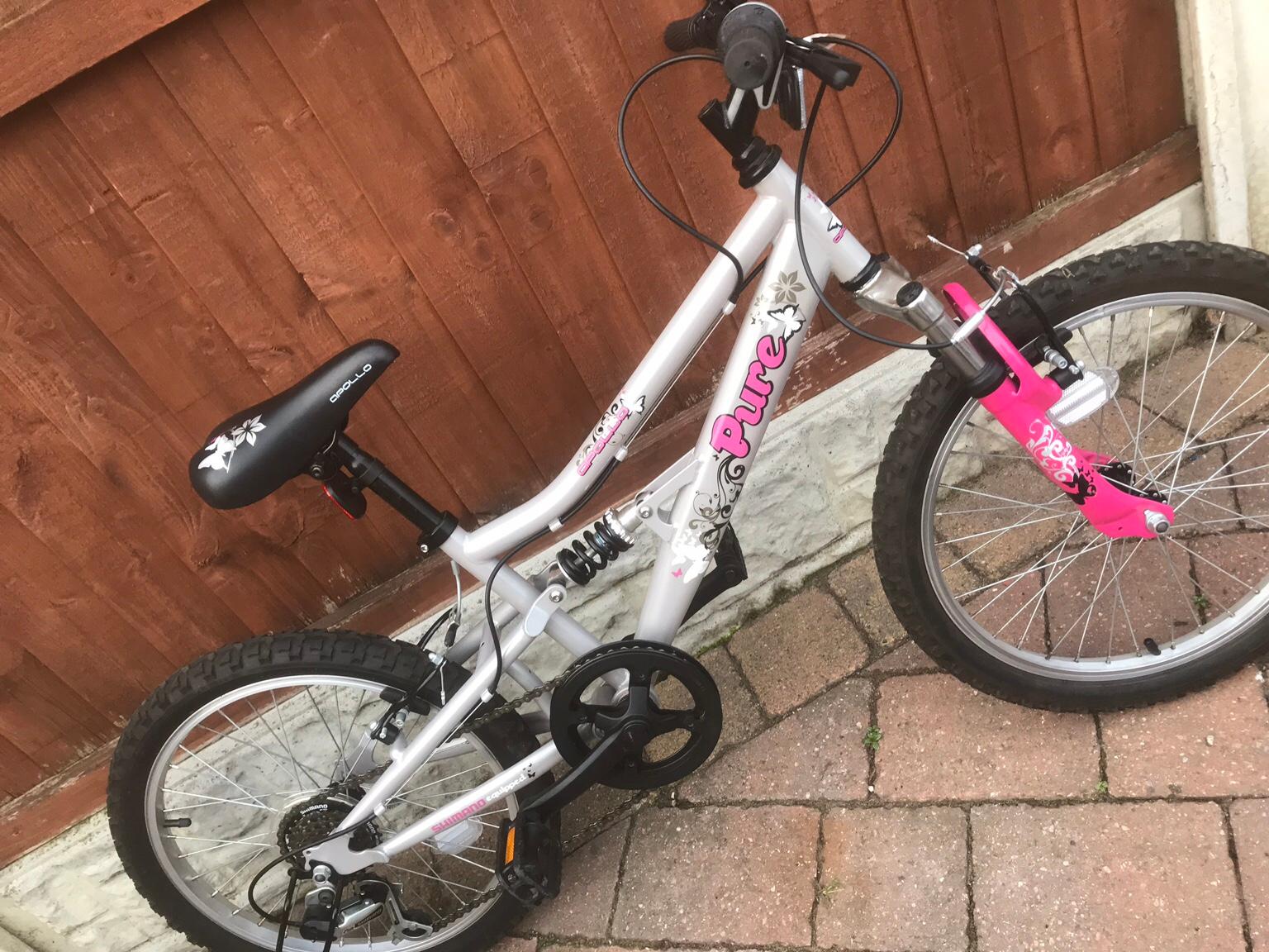 Girls push bike in LS26 Leeds für 25,00 £ zum Verkauf | Shpock DE