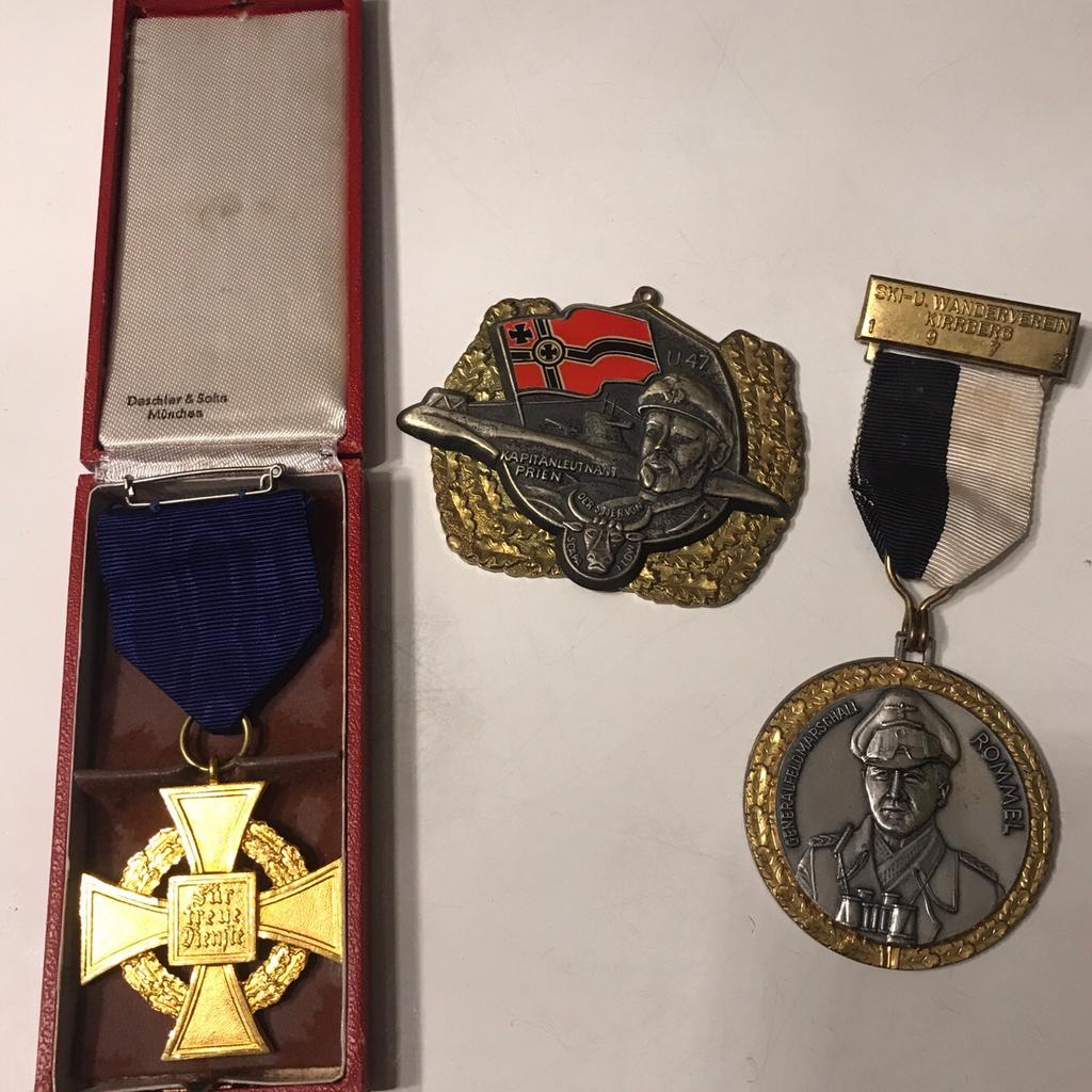 Orden Medaillen Abzeichen Nachlass in 12169 Berlin für € 119,00 zum ...