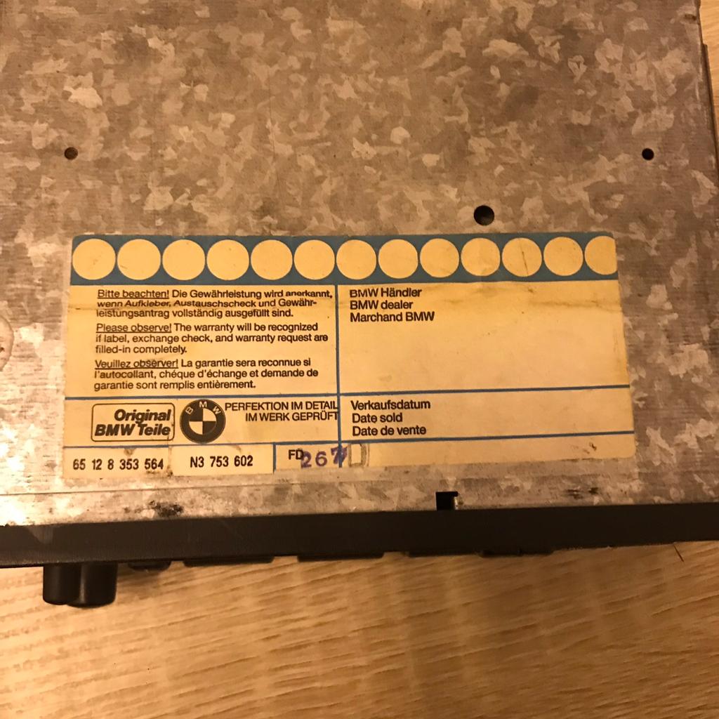 BMW e36 Radio in 6410 Telfs für € 80,00 zum Verkauf | Shpock AT