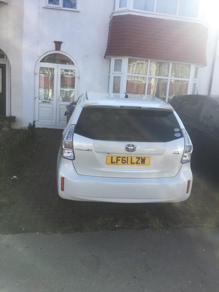 Toyota Prius plus 7 seater fresh pco sticker in CR0 London für 9.550,00 ...