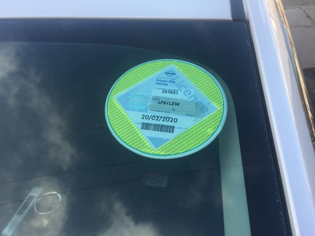 Toyota Prius plus 7 seater fresh pco sticker in CR0 London für 9.550,00 ...