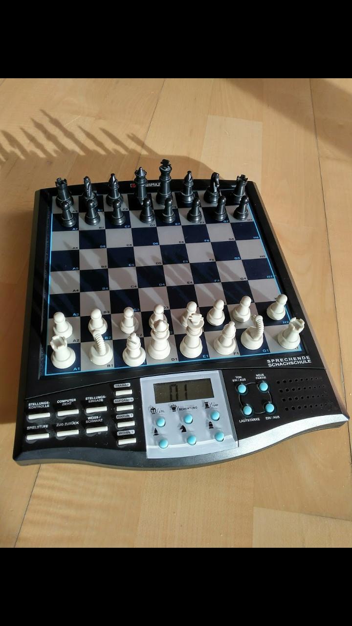 Schach-Computer Millennium in 4810 Gmunden for €10.00 for sale | Shpock