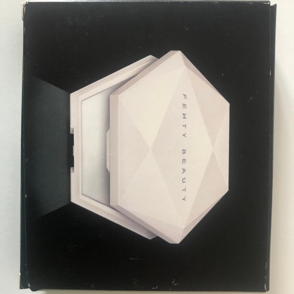 Fenty Beauty Compact Mirror in WC1H Camden für £ 15,00 zum Verkauf ...