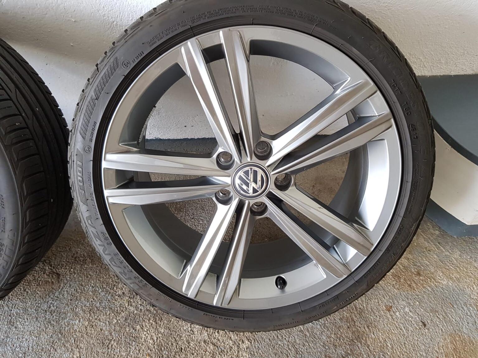 Original VW R Line Felgen + Gummi 18“ in 2523 Gemeinde Tattendorf für 1 ...