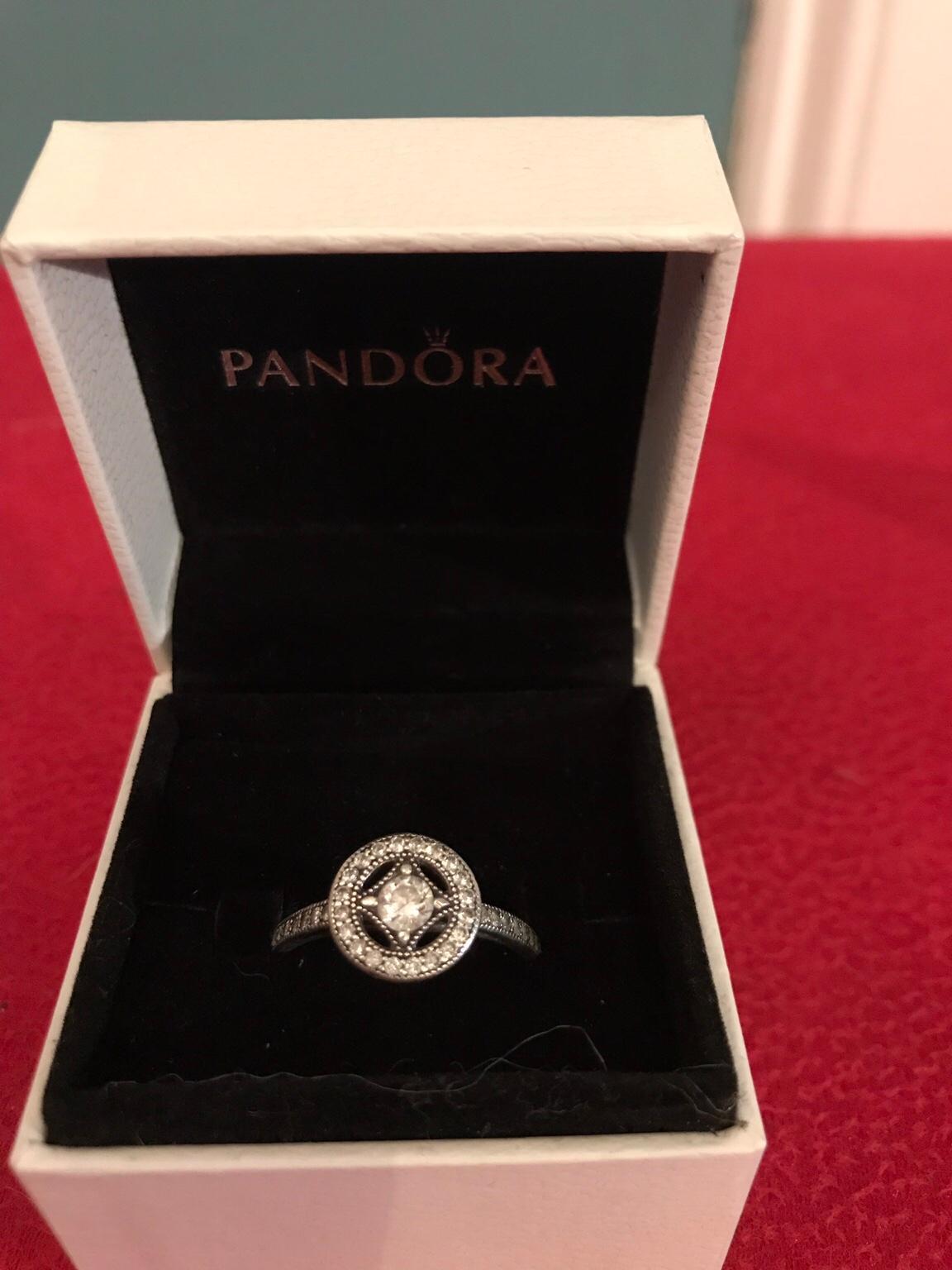 Vintage Allure Pandora ring in Kirklees für 30,00 £ zum Verkauf | Shpock DE