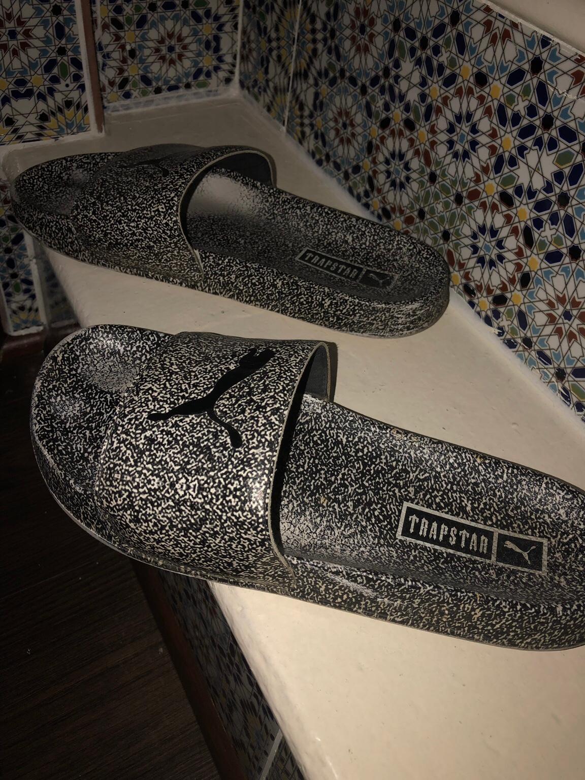 Trapstar sliders in W10 Chelsea für 10,00 £ zum Verkauf | Shpock DE