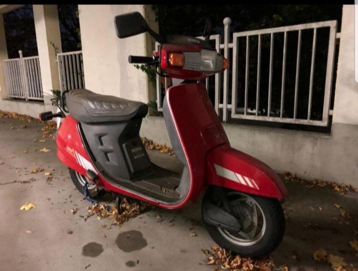 Honda lead roller 50ccm in 83278 Traunstein für 60,00 € zum Verkauf ...